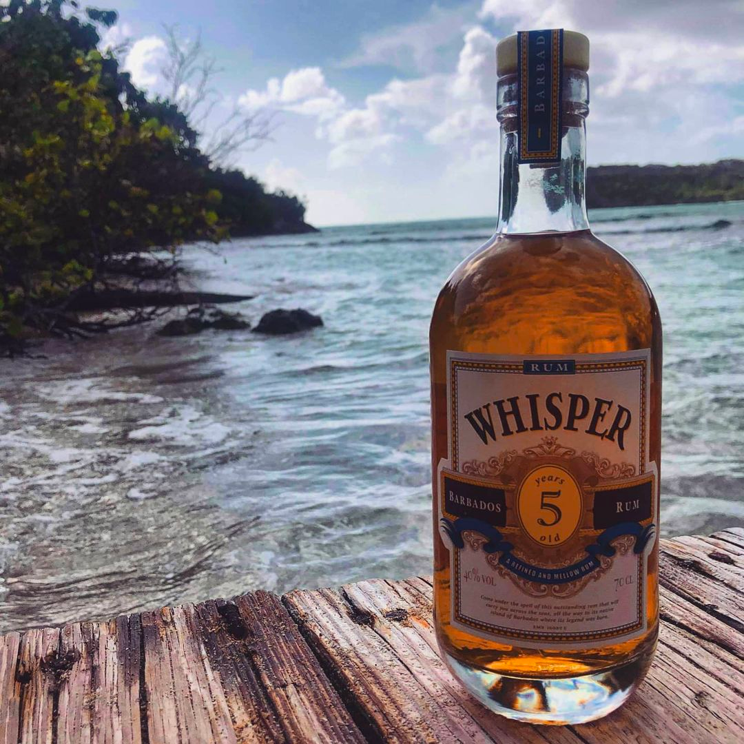 Whisper 5 ans, un rhum léger et gourmand de la Barbade - CAVEMAN.CITY